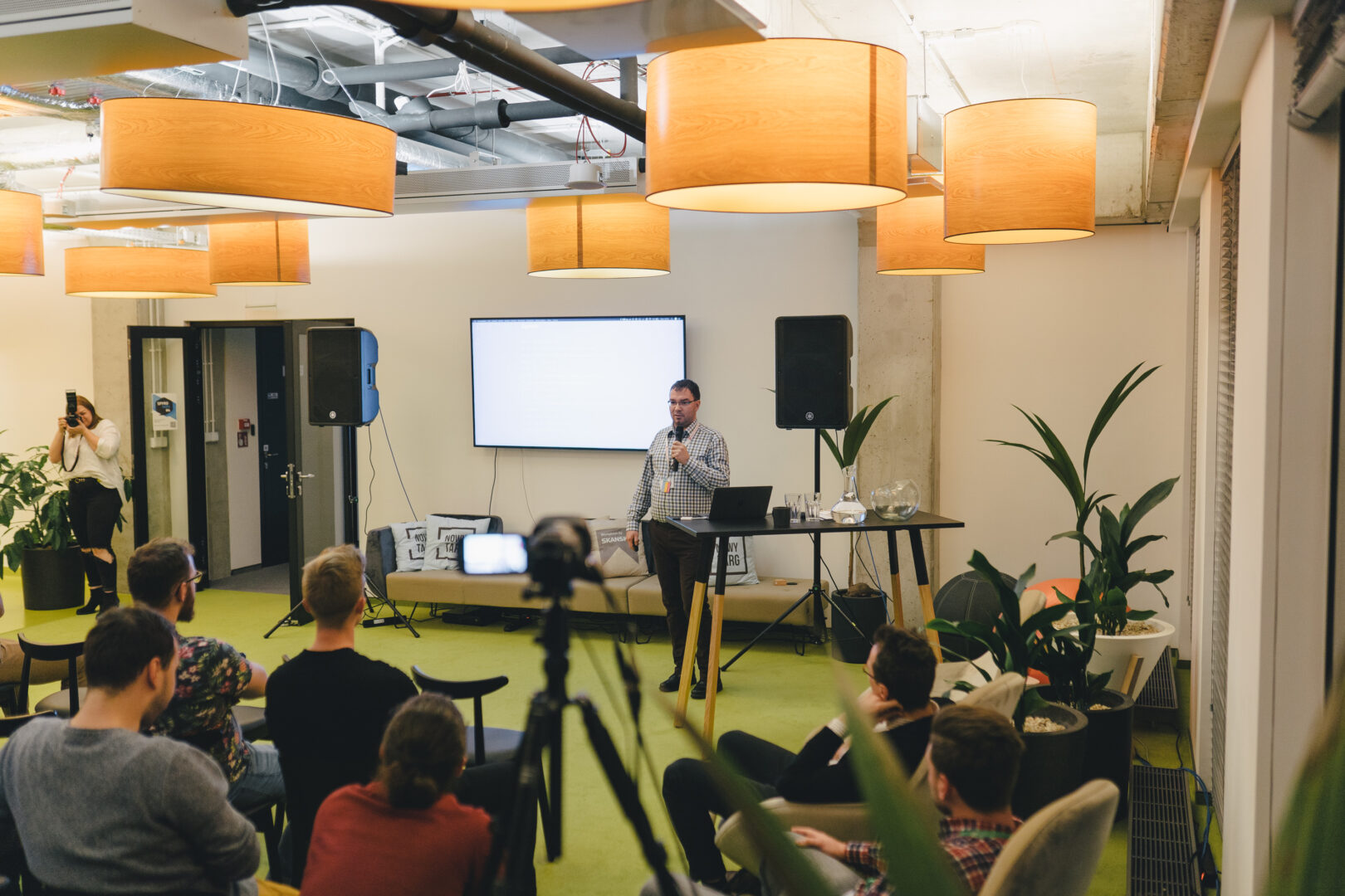 Is it still worth learning React Native in 2021? - Spyrosoft