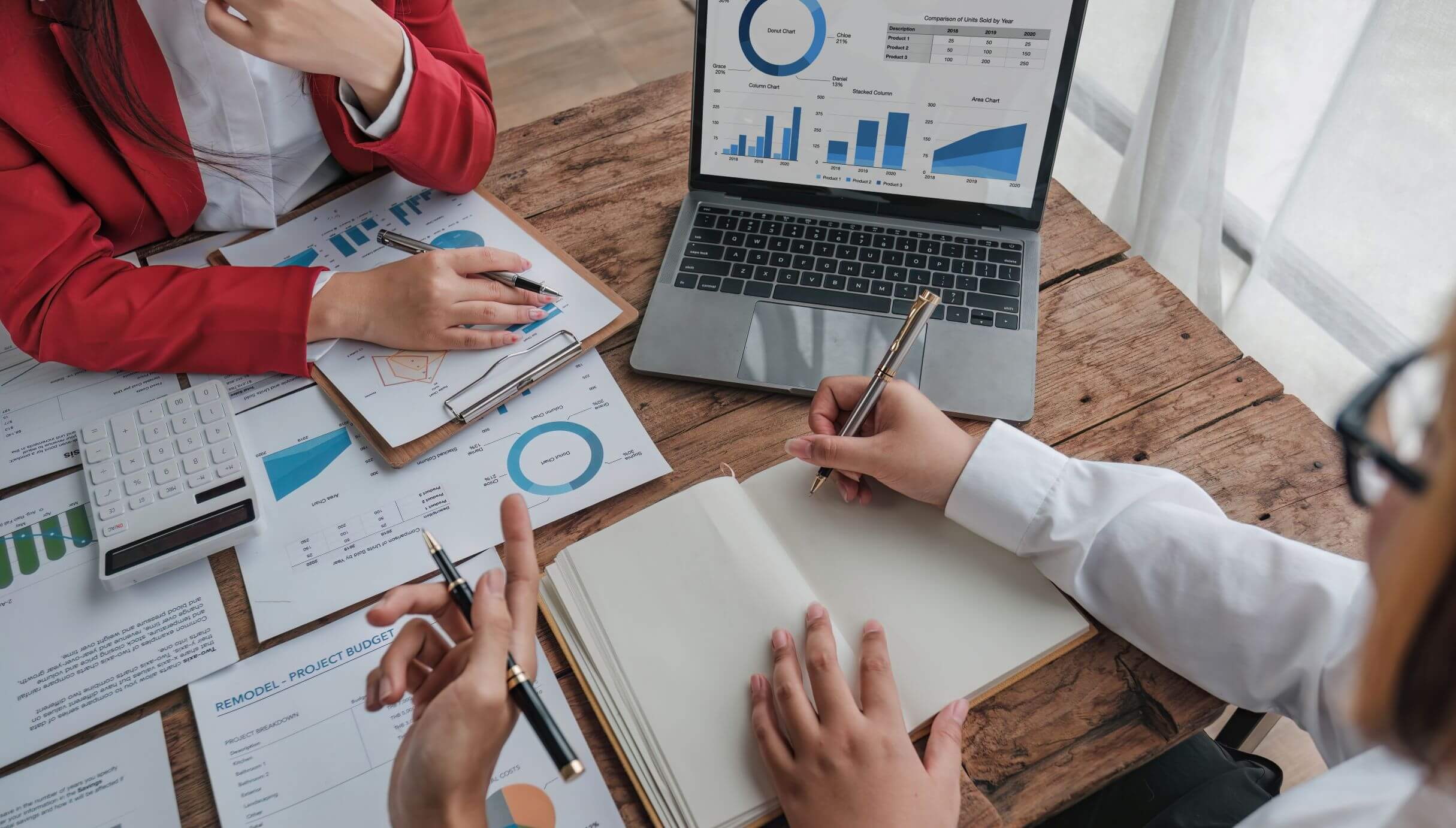 Bot assistants as the new customers and the role of APIs in financial ...